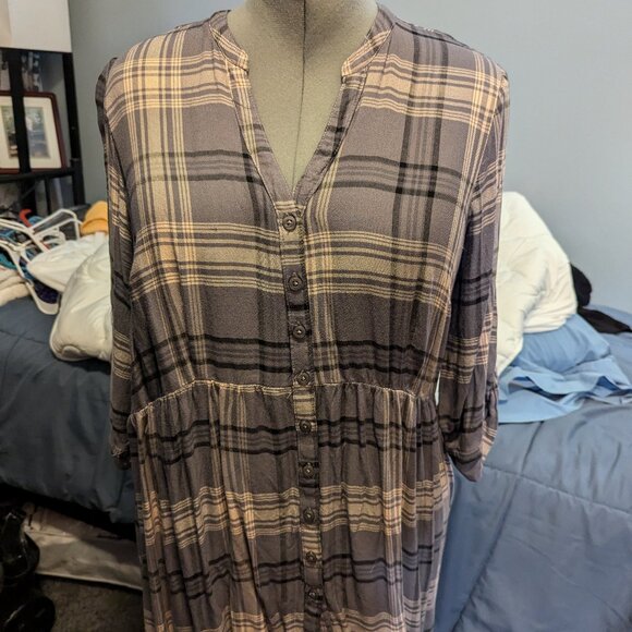 torrid | Tops | Torrid Buttonup Vneck Tab Sleeve High Low Top | Poshmark